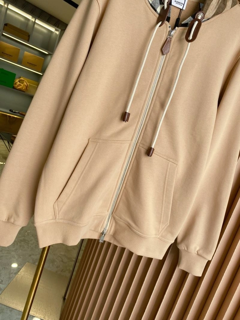 Bargain Burberry Outwear