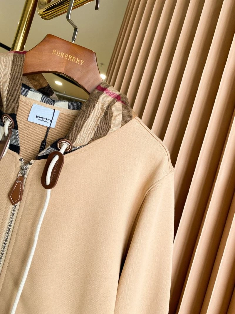 Bargain Burberry Outwear