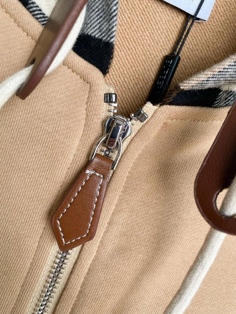 Bargain Burberry Outwear