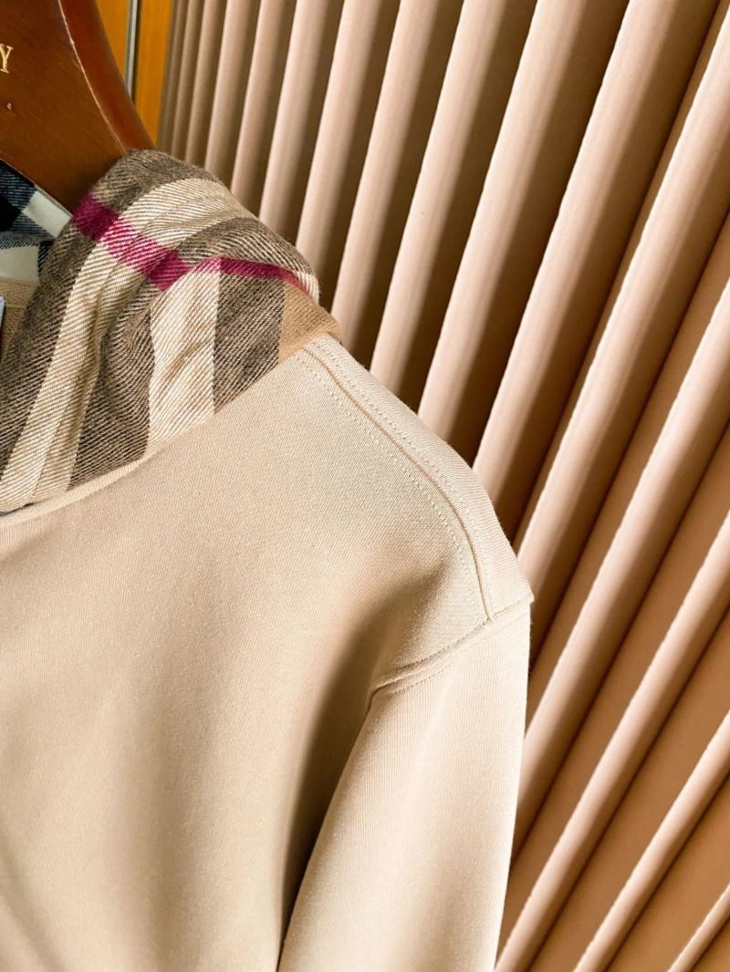 Bargain Burberry Outwear