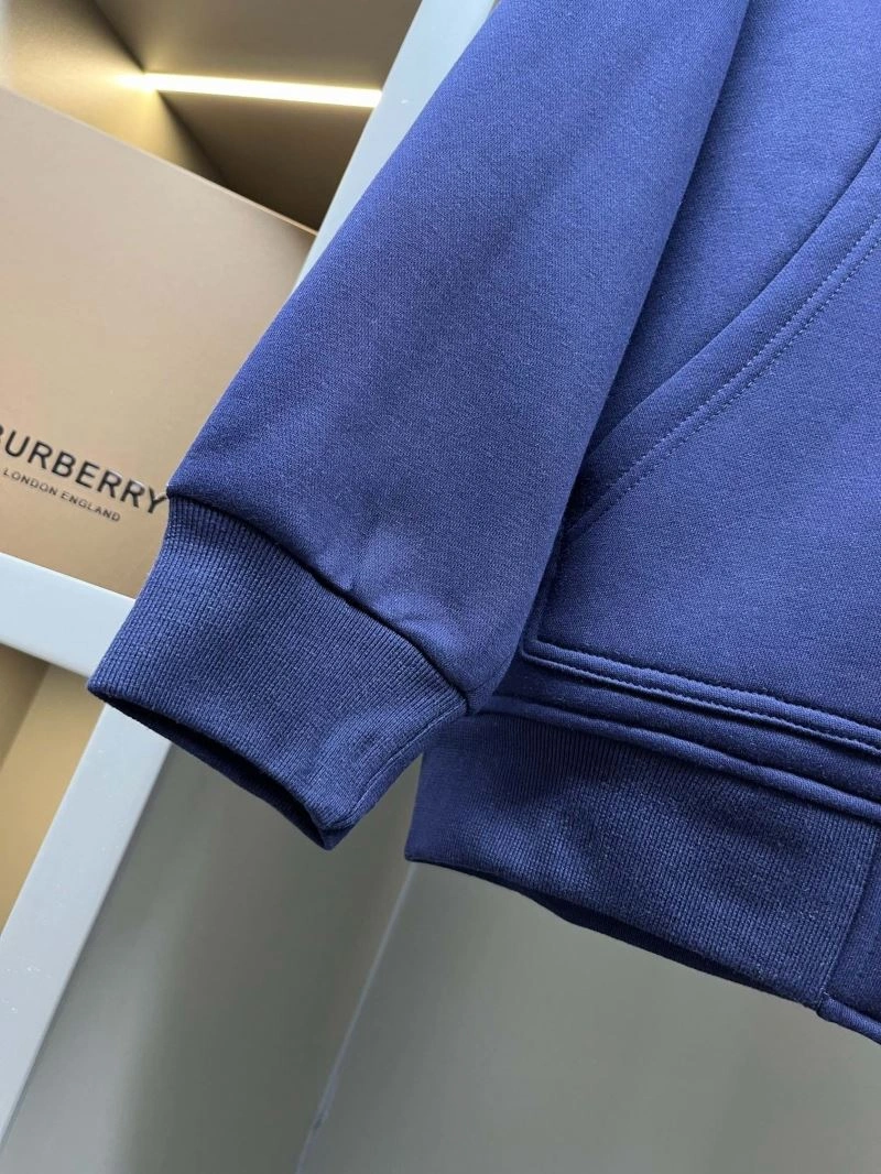 Low-cost Burberry Outwear