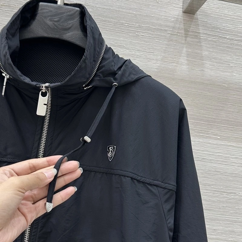 Discounted Burberry Outwear
