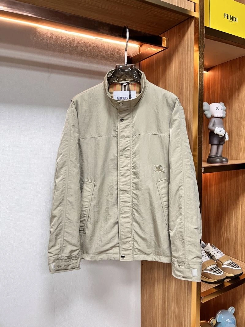 Low-cost Burberry Outwear