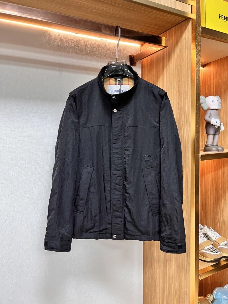 Low-cost Burberry Outwear