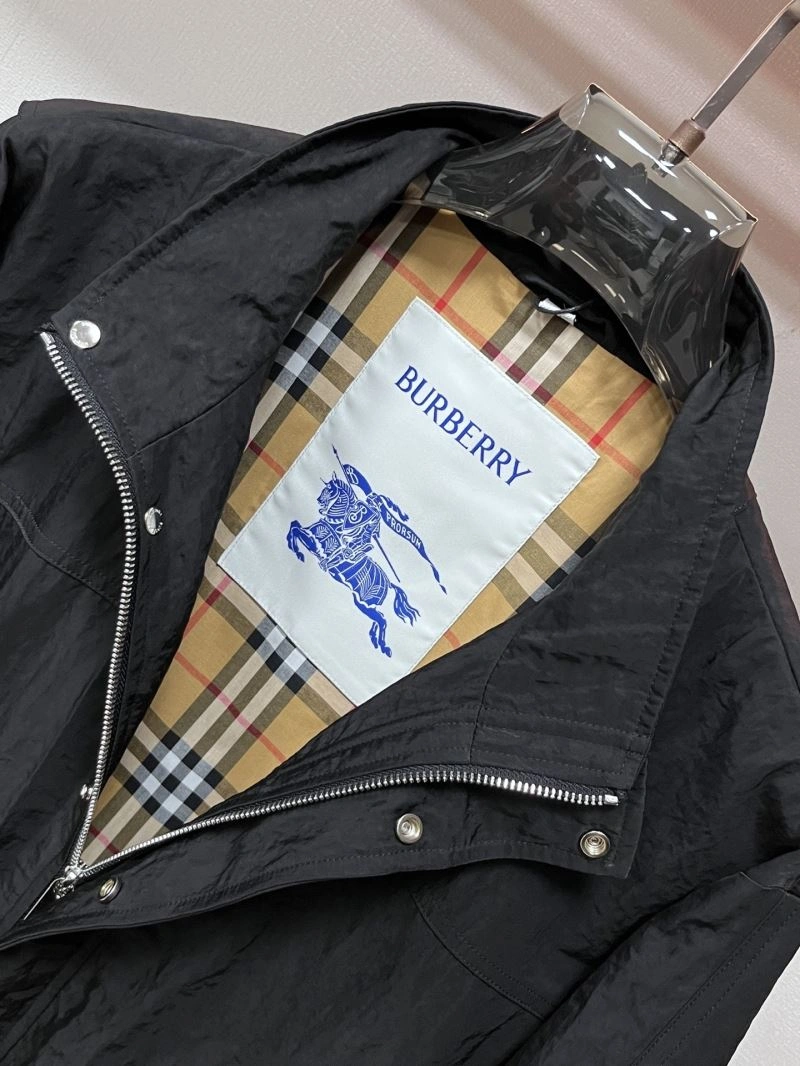 Low-cost Burberry Outwear