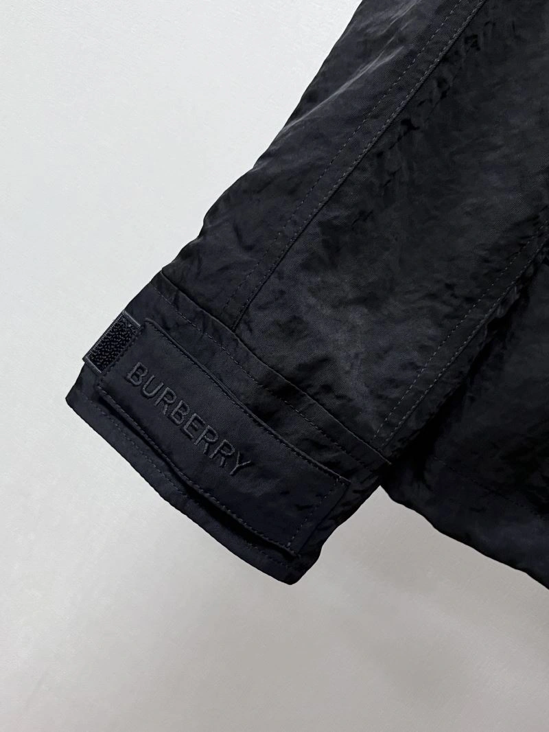 Low-cost Burberry Outwear