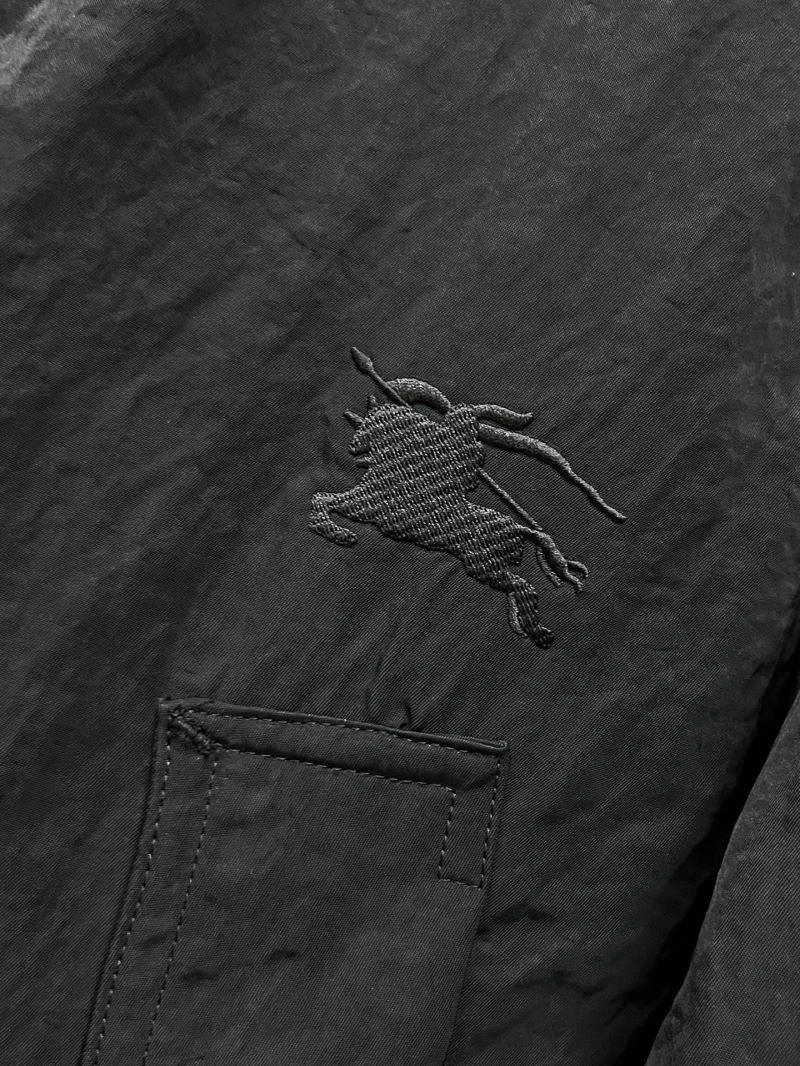 Low-cost Burberry Outwear