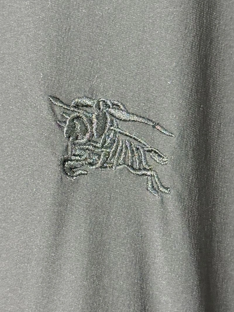 Low-cost Burberry Outwear