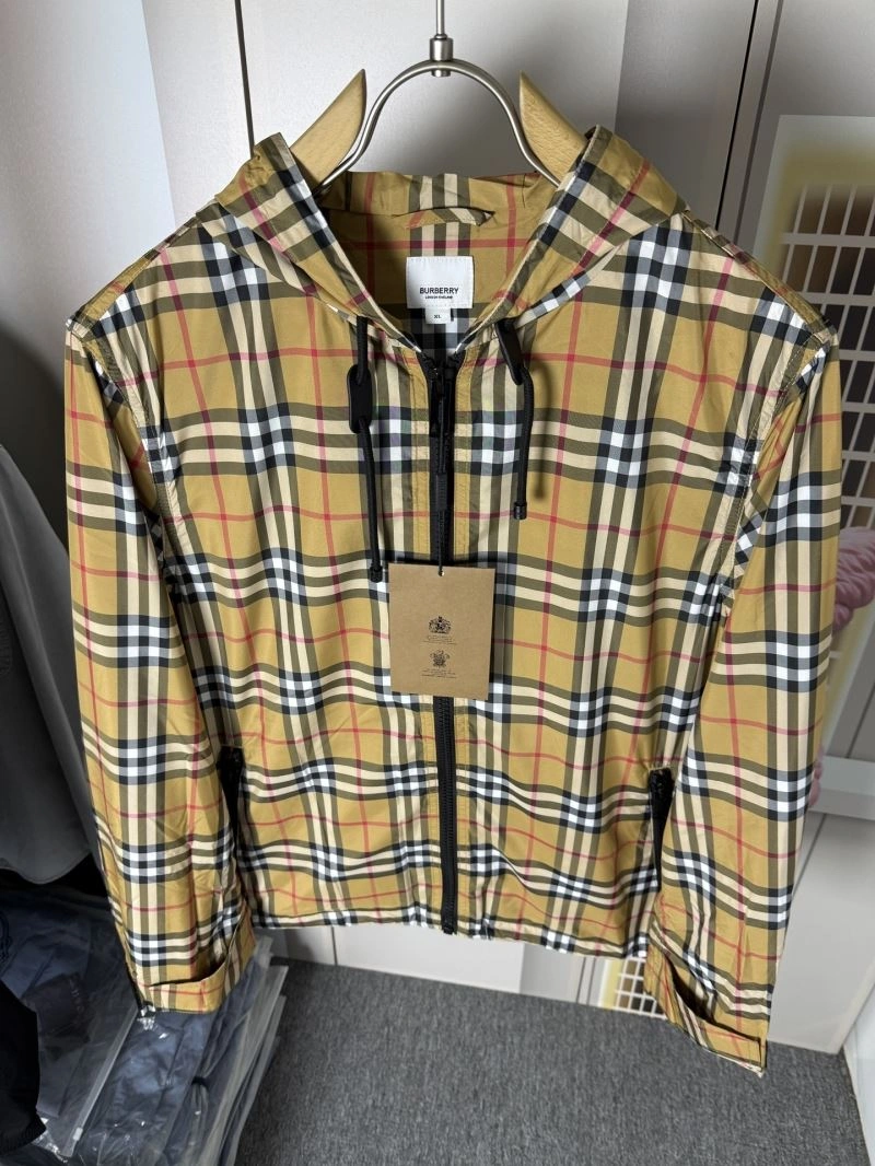 Factory-made Burberry Outwear