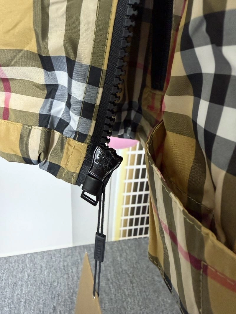 Factory-made Burberry Outwear