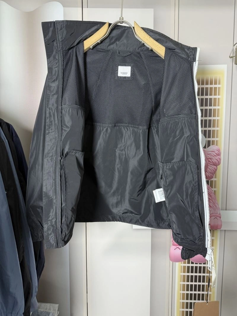 High accuracy Burberry Outwear