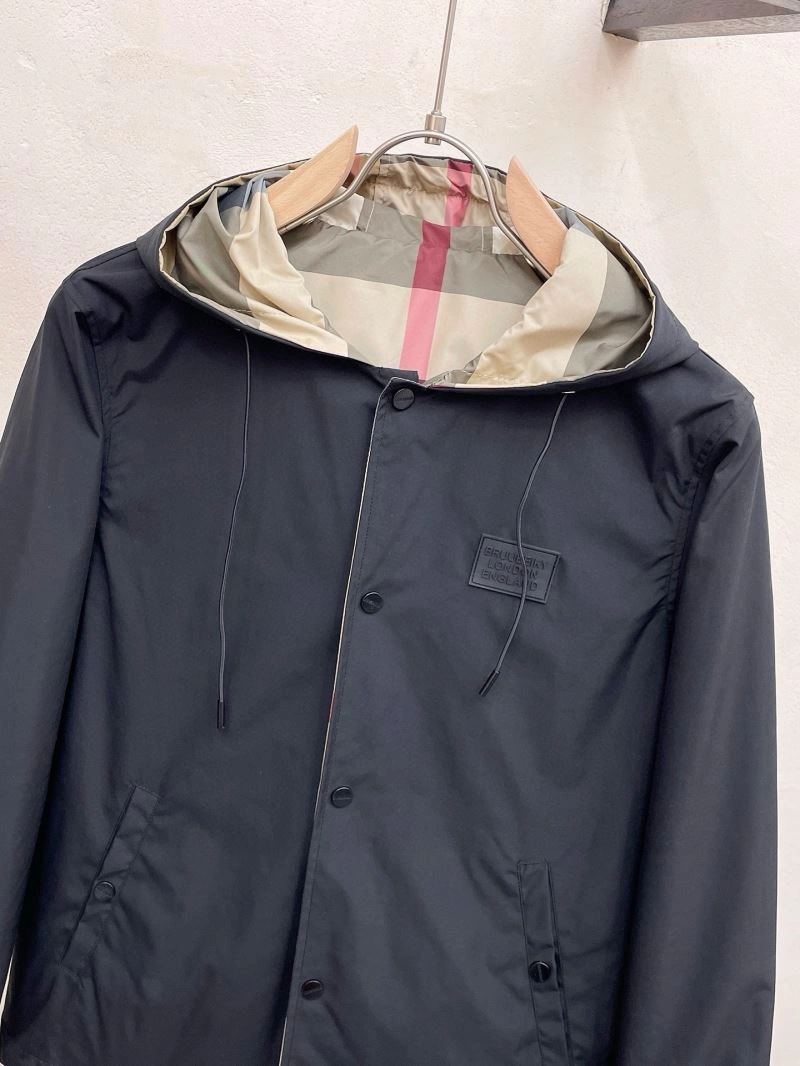 Bargain Burberry Outwear