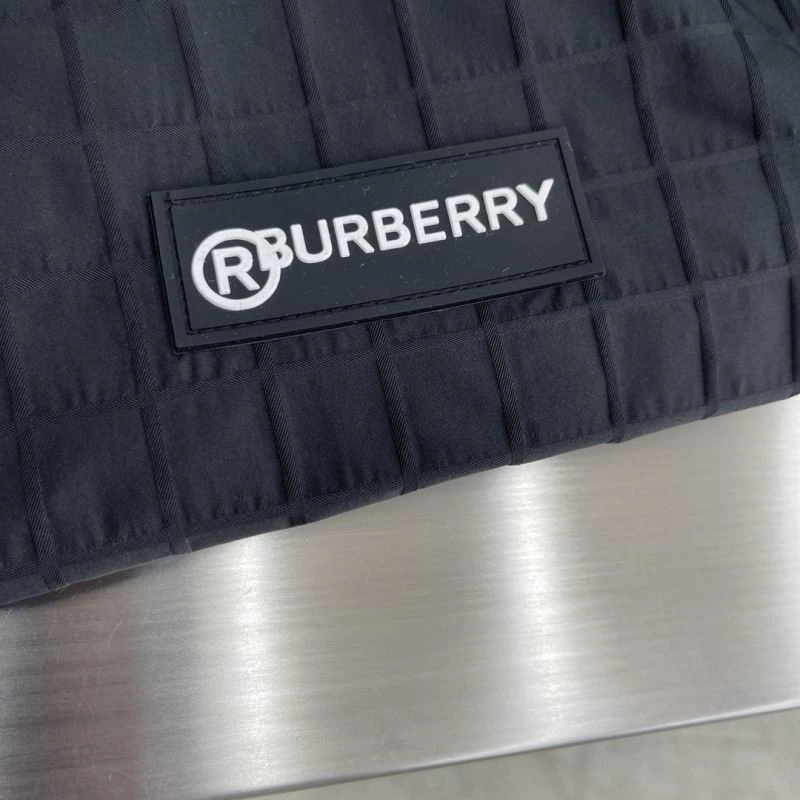 Bargain Burberry Outwear
