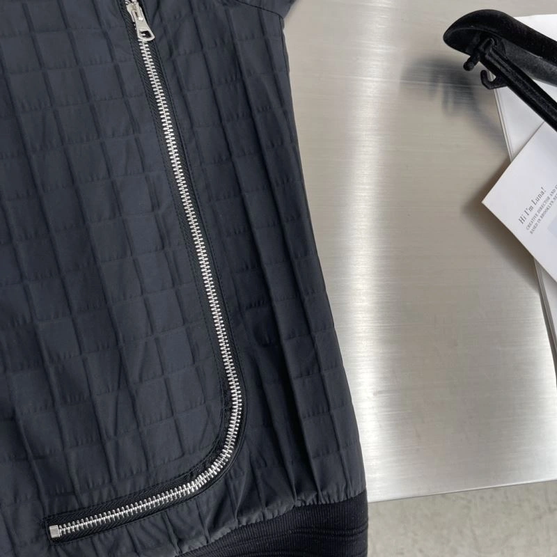 Bargain Burberry Outwear