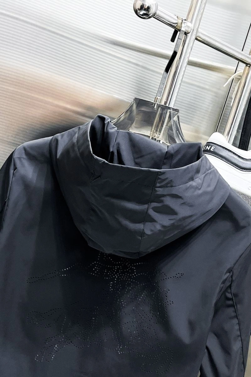 Top match Burberry Outwear