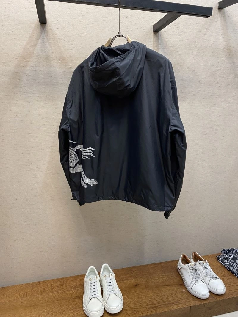 Legit Burberry Outwear