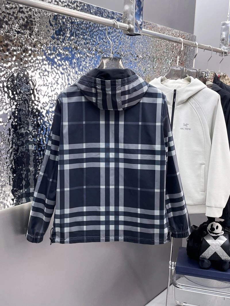 Brand-original Burberry Outwear