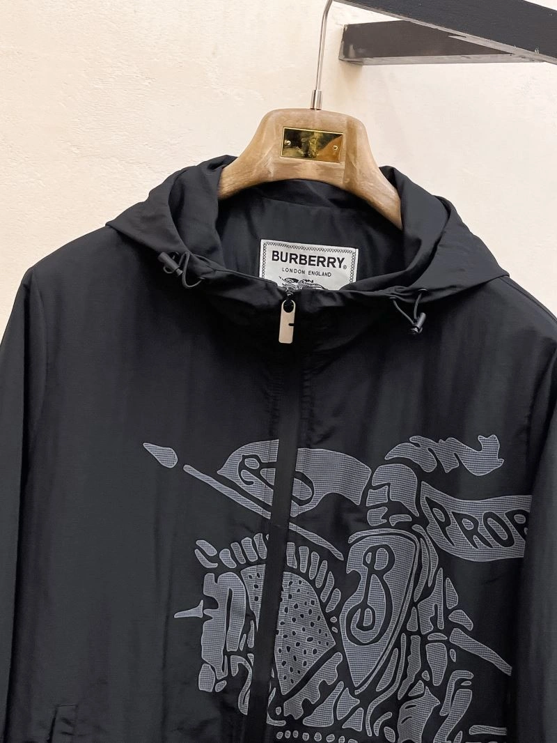 Top match Burberry Outwear