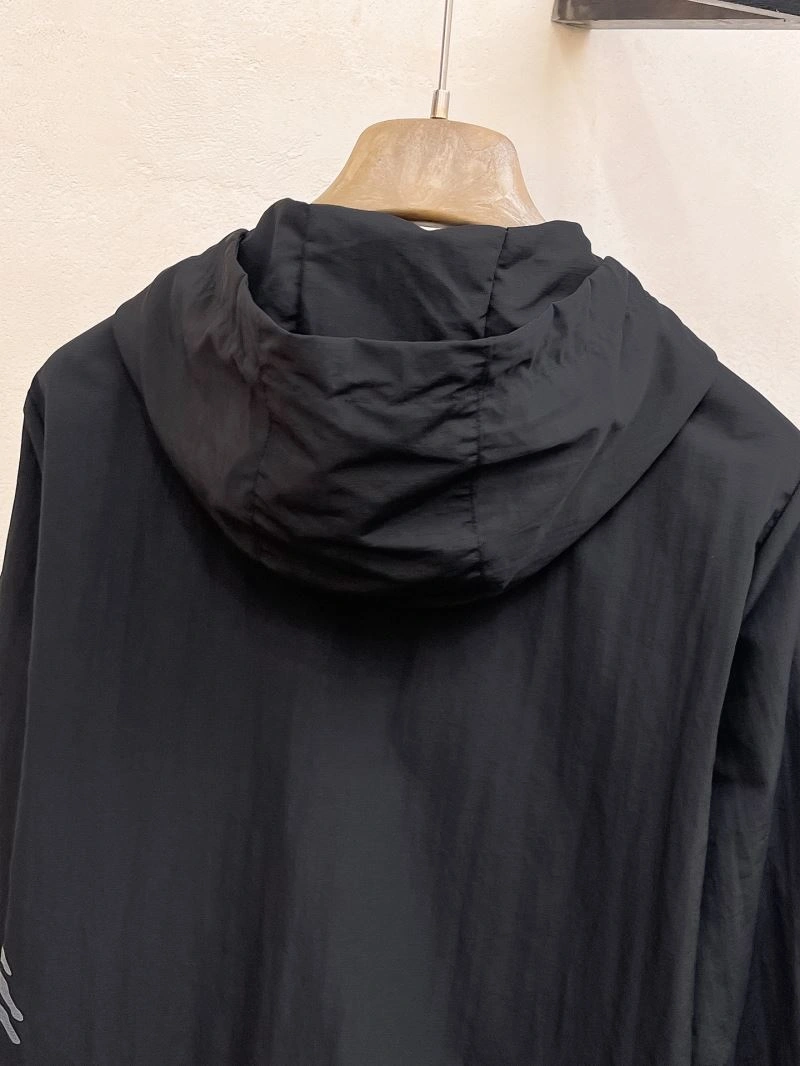 Top match Burberry Outwear
