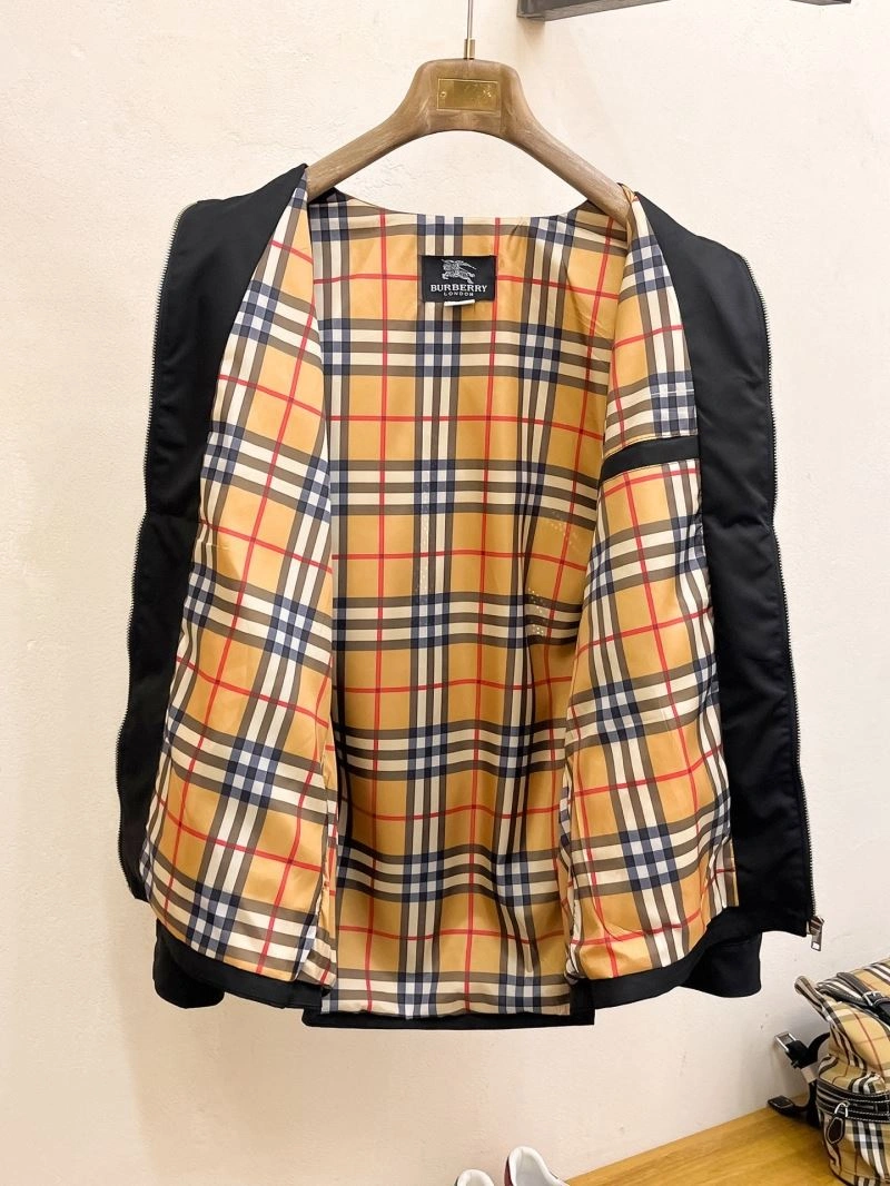 Accurate model Burberry Outwear