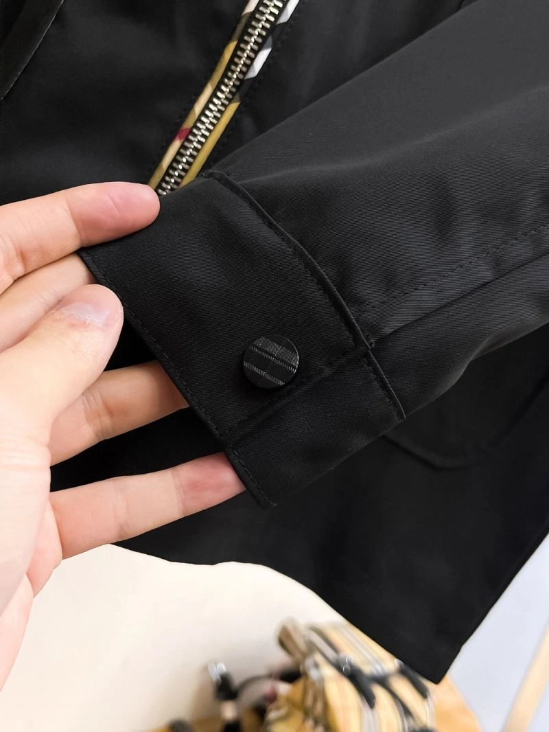 Accurate model Burberry Outwear