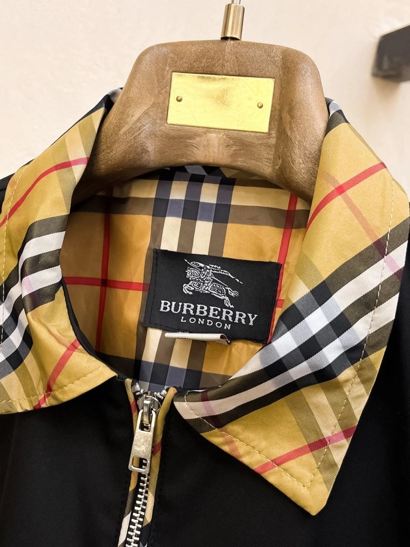 Accurate model Burberry Outwear