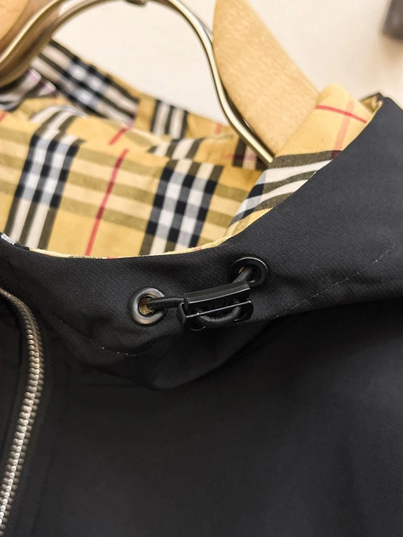 Brand-original Burberry Outwear