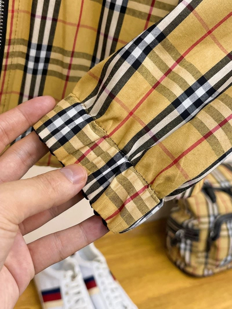 Brand-original Burberry Outwear