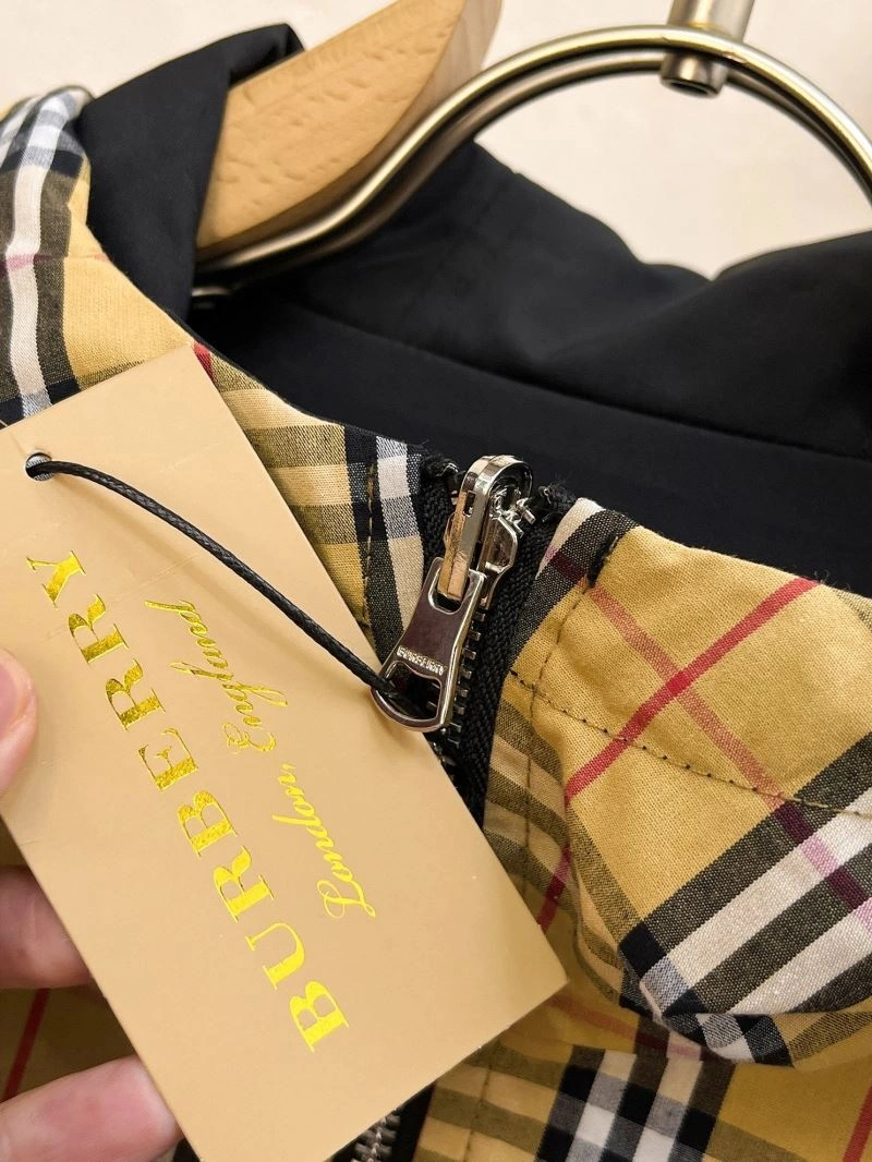 Brand-original Burberry Outwear