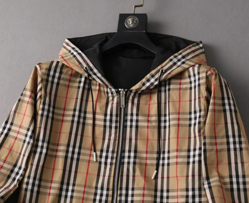 Bargain Burberry Outwear