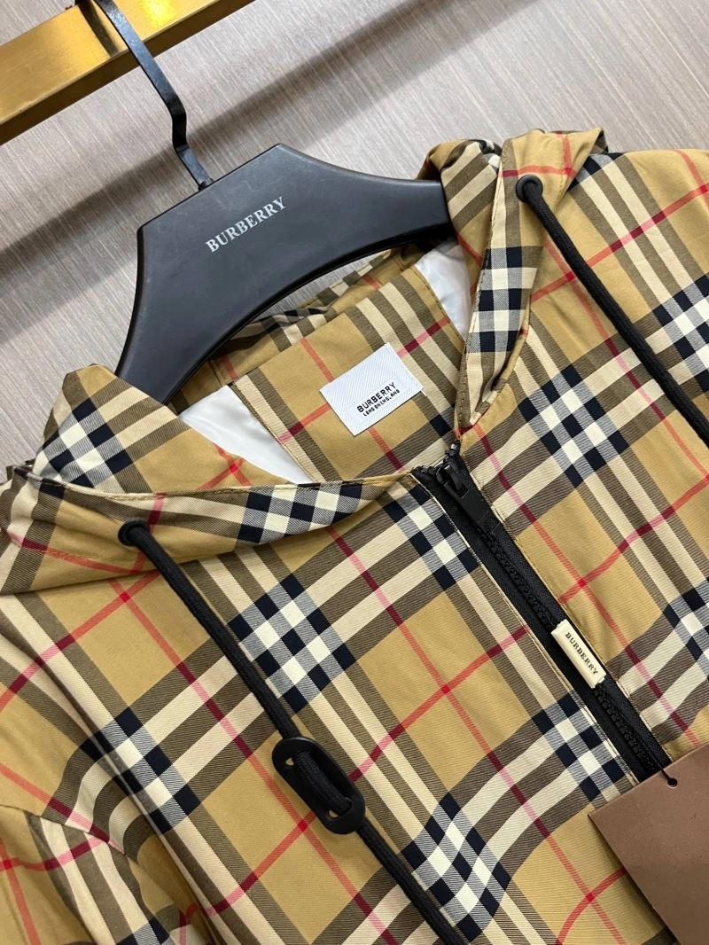 Factory-made Burberry Outwear