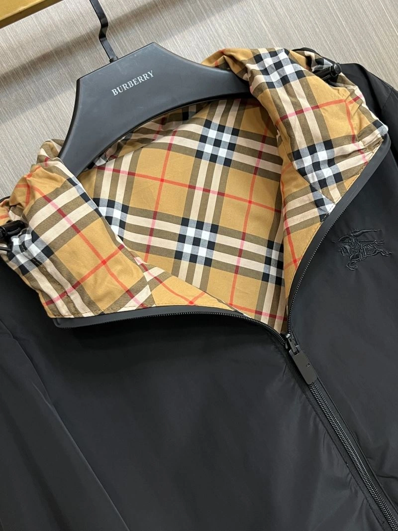 Brand-original Burberry Outwear