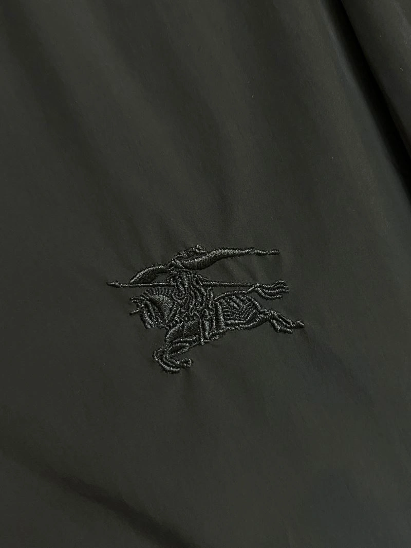 Brand-original Burberry Outwear