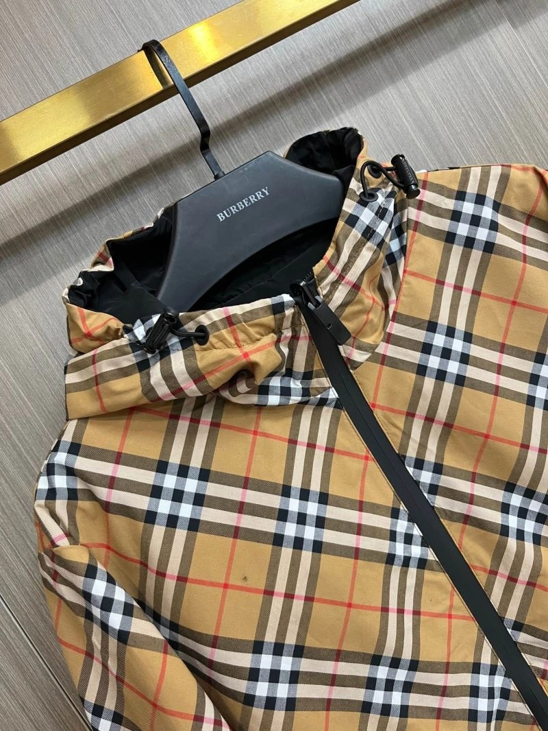 Brand-original Burberry Outwear