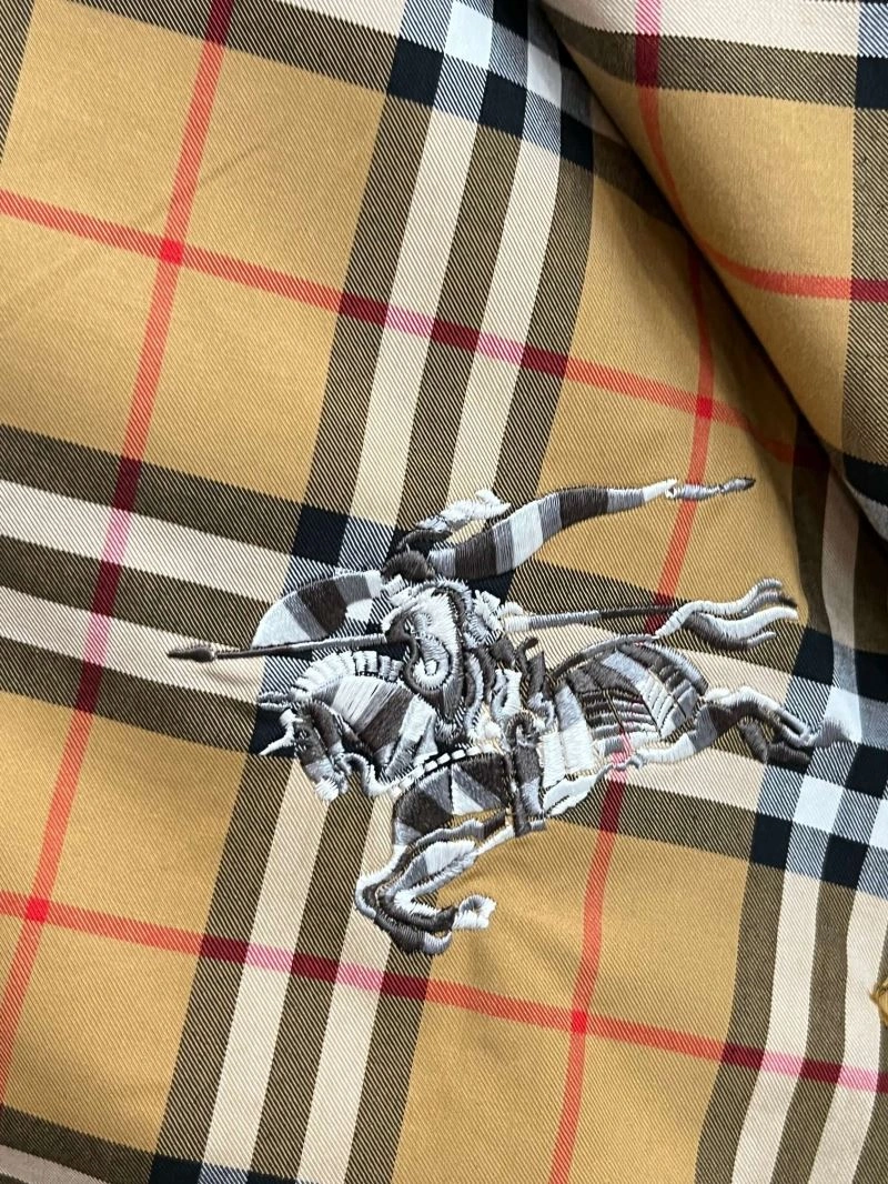 Brand-original Burberry Outwear