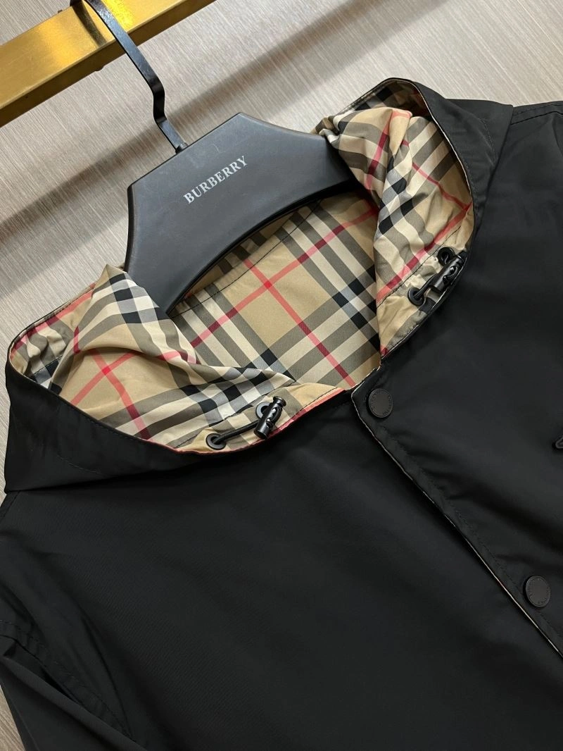 Discounted Burberry Outwear