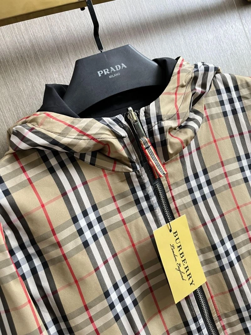 Factory-made Burberry Outwear