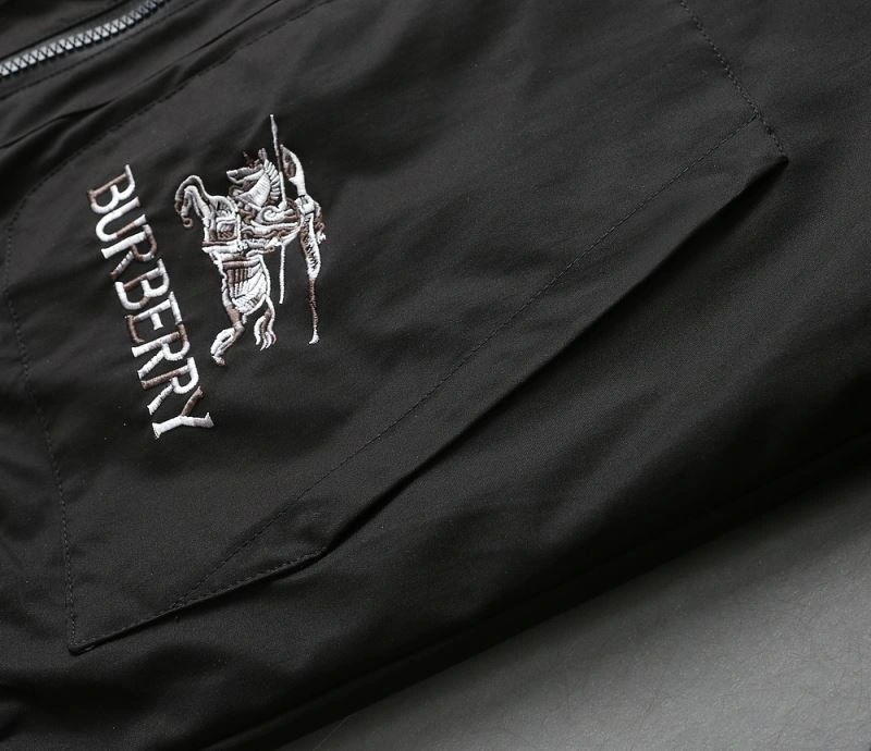 Low-cost Burberry Outwear