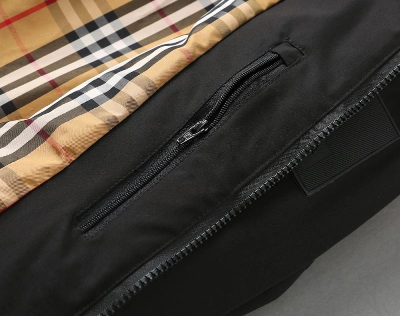 Low-cost Burberry Outwear