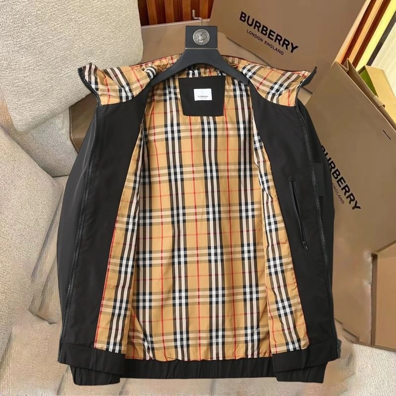 Low-cost Burberry Outwear