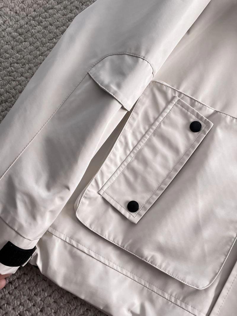 Economical Burberry Outwear