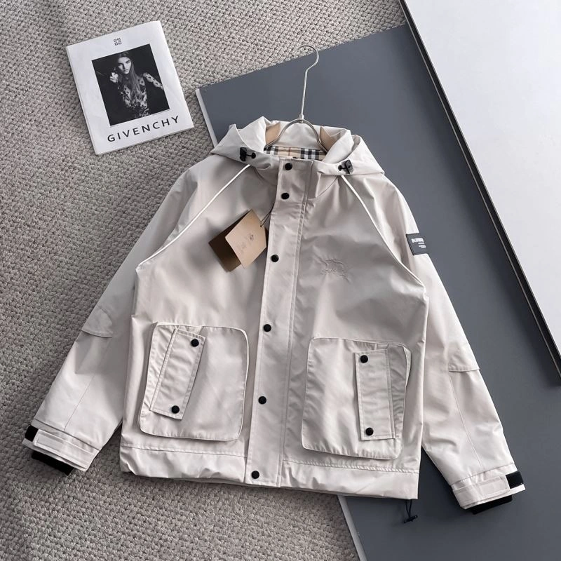 Economical Burberry Outwear