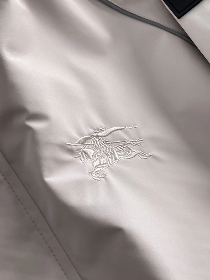 Economical Burberry Outwear