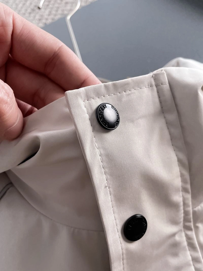 Economical Burberry Outwear