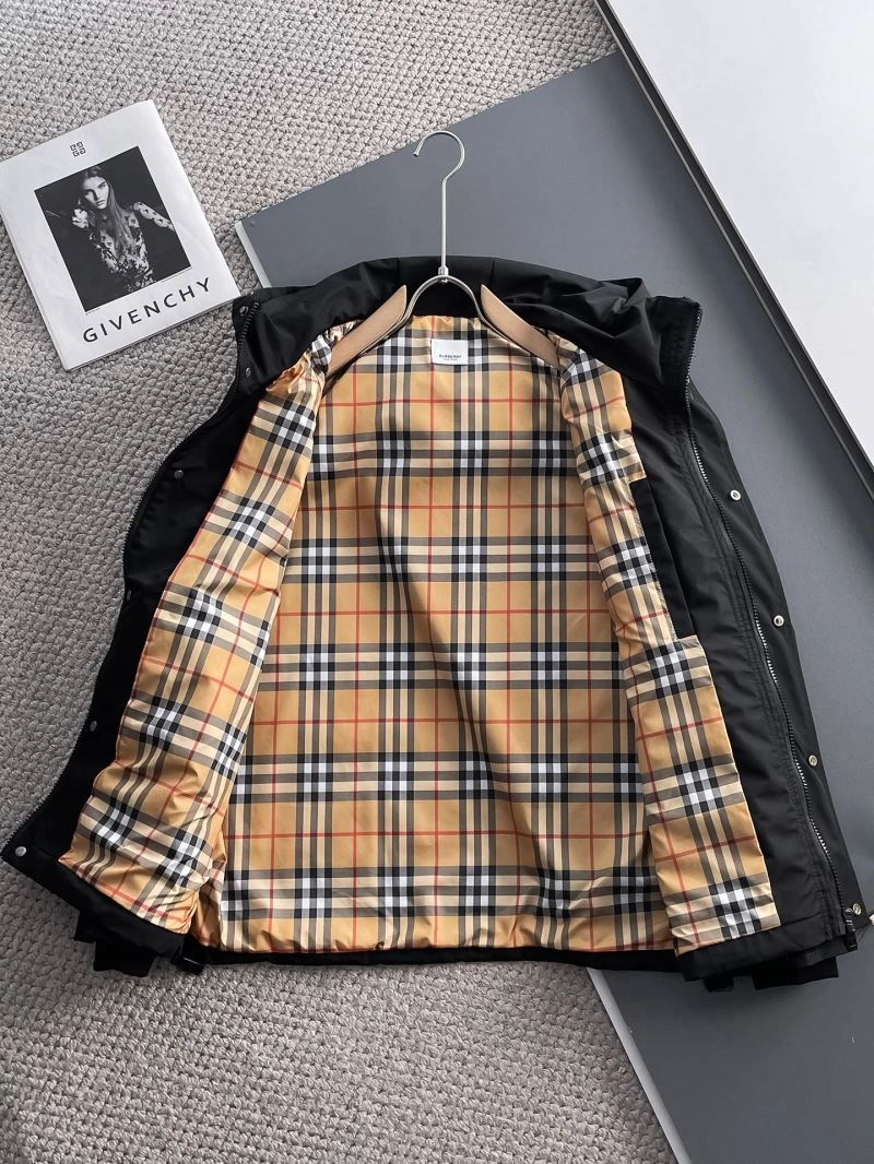 Low-cost Burberry Outwear
