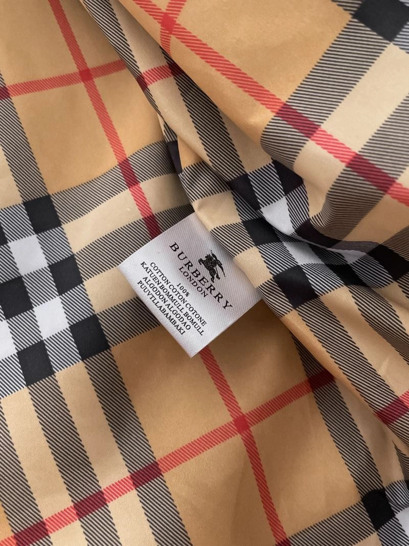 Precise copy Burberry Outwear