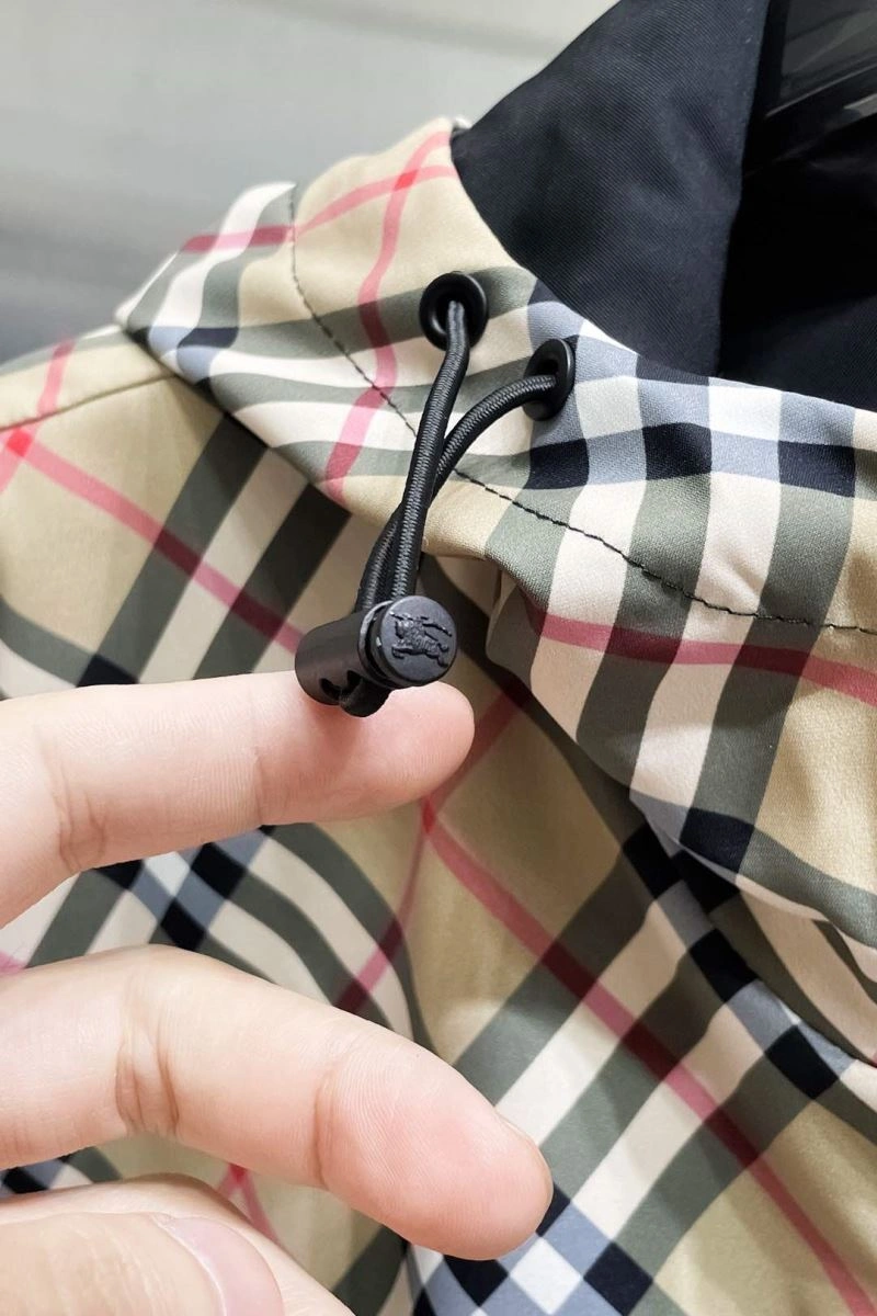 Brand-original Burberry Outwear
