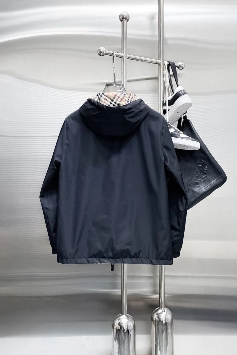 Brand-original Burberry Outwear