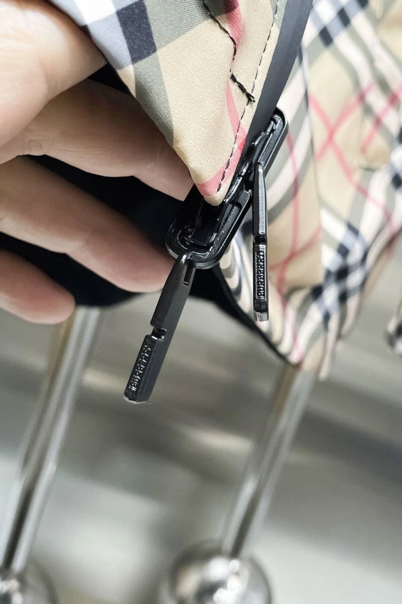 Brand-original Burberry Outwear