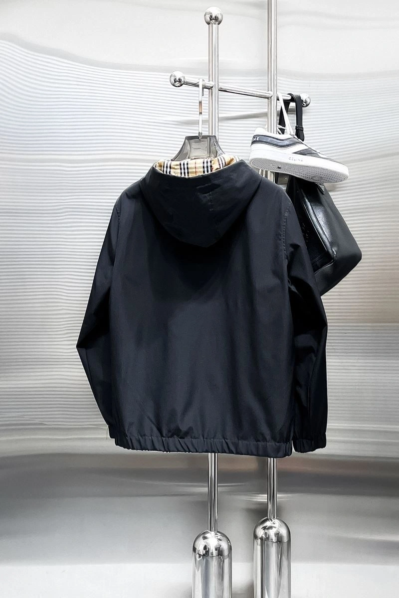 Top match Burberry Outwear